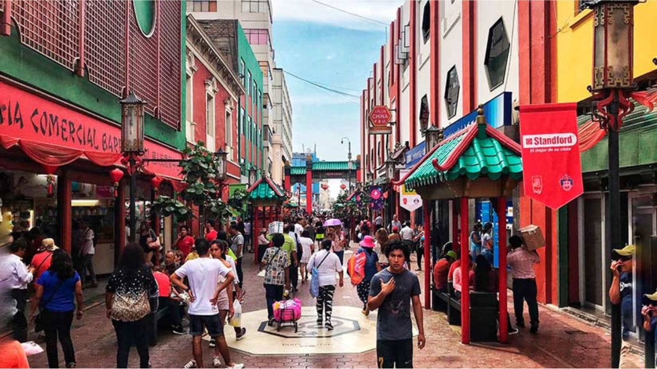 Lima Insólita: Viaje a los 31 Rincones Secretos y Menos Conocidos